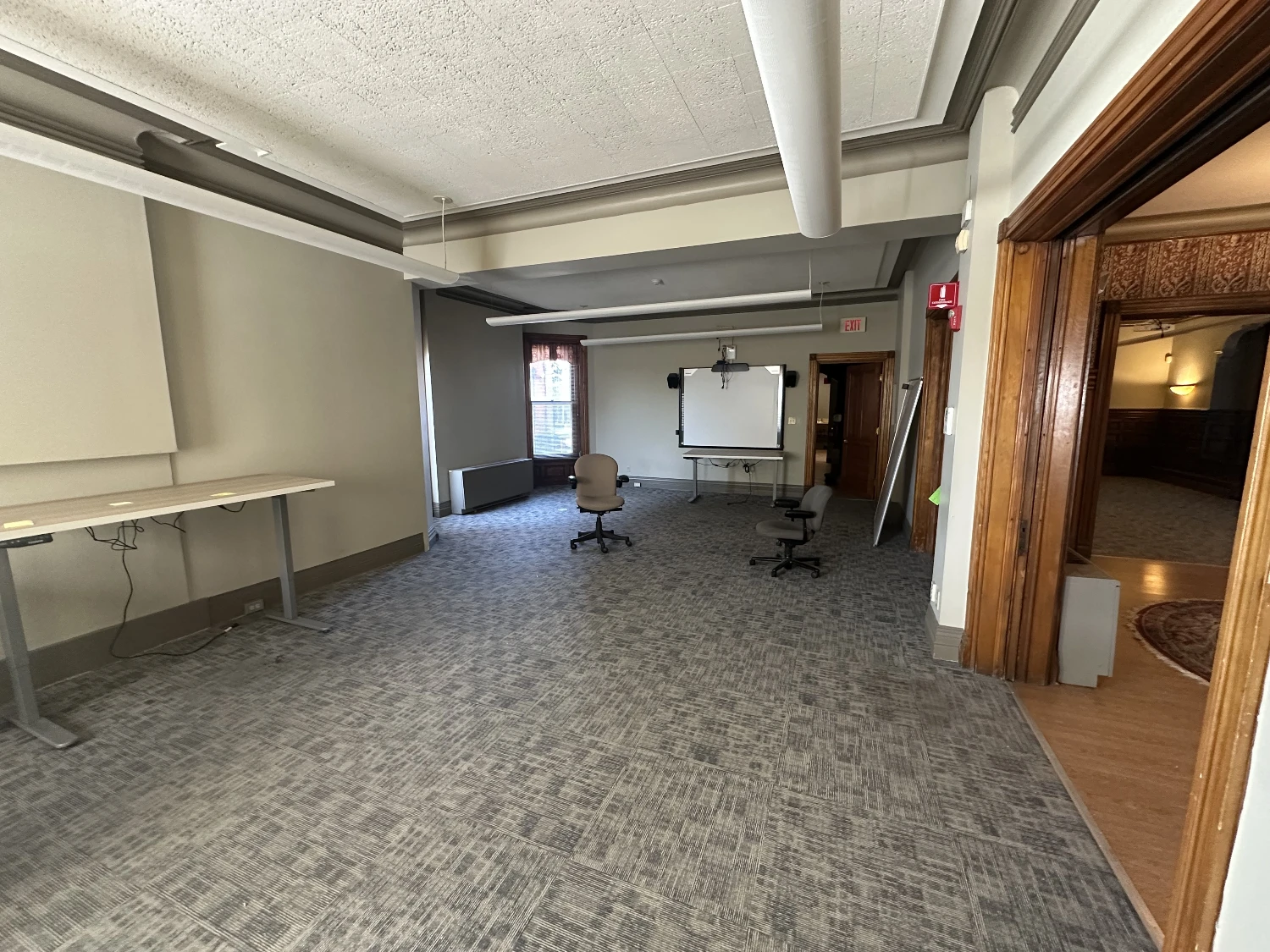 1160 Main St - 8700 +/- SF Office Building | Apex Commercial Exchange